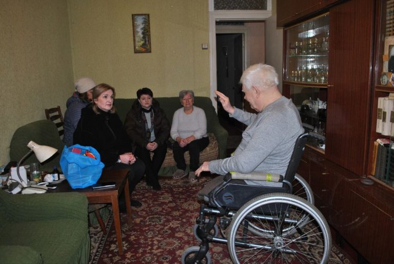 У Чугуївській громаді приділяють особливу увагу підтримці людей з ...